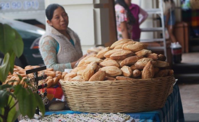 El Bolillo, una joya de la gastronomía mexicana - Spanish School´s Blog ...